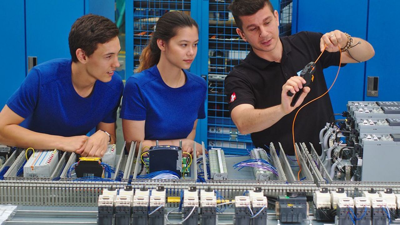 Formateur/trice en entreprise - métiers techniques - Swissmem Academy